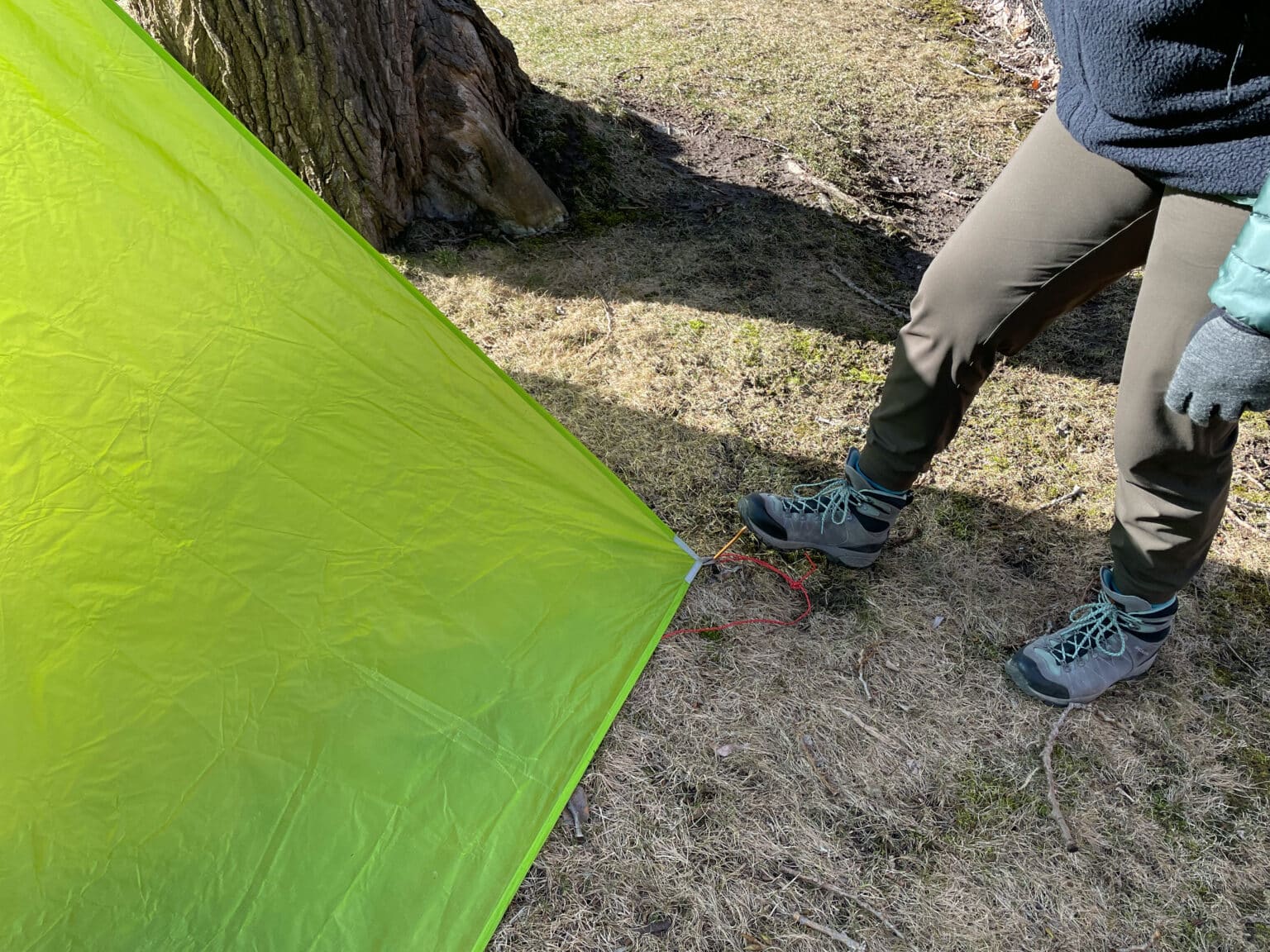 3 Ways To Setup A Tarp For Rain, Sun or Wind Protection – Meandering ...